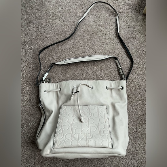 Calvin Klein | Bags | Gently Used Calvin Klein Cream Colored Bucket Bag ...